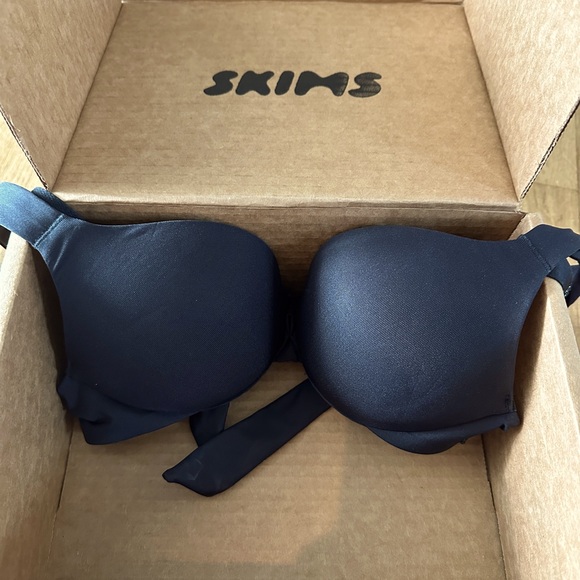 SKIMS | Swim | Skims Ultimate Pushup Bikini Top Onyx Bnwt Nvr Worn ...